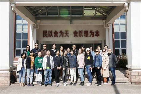 走近粮库开启一段与众不同的爱粮节粮体验之旅 大米