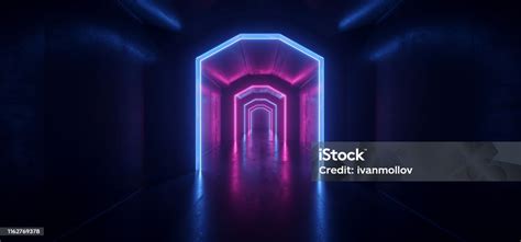 공상 과학 소설 미래 네온 보라색 파란색 빛 빛나는 레이저 터널 룸 지하 우주선 어두운 빈 그런지 콘크리트 반사 가상 현실 그래픽 배경 3d 렌더링 0명에 대한 스톡 사진