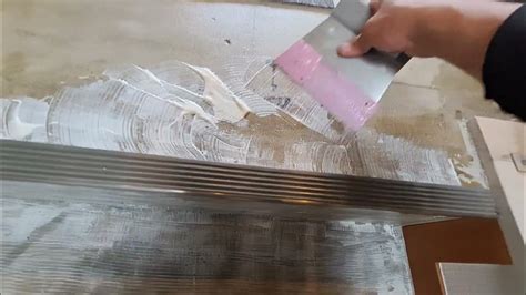 타일카페트 접착제 도포요령2 Youtube