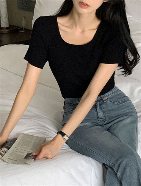 베니토 2천장돌파 Morrest 3kg쿨링감 Made 촉촉소프트 베이스 스퀘어넥 반팔 골지 니트봄여름간절기