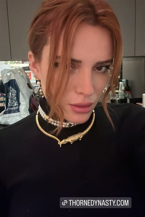 Bella Thorne Instagram Story December 19 2022 Star Style