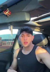 Photo Does Anybody Know Him Lpsg