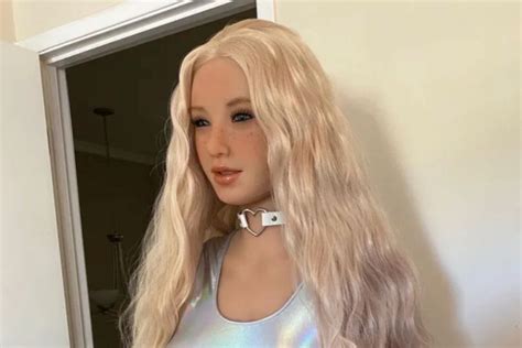 First Lesbian Sex Robots Set To Be Released As Bots Start Being