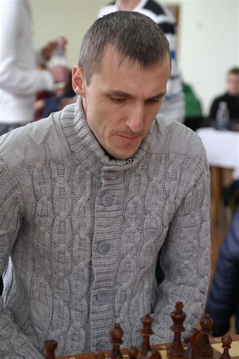 Роман Хитрич Український шахіст загинув на війні через кілька місяців після мобілізації Oboz Ua