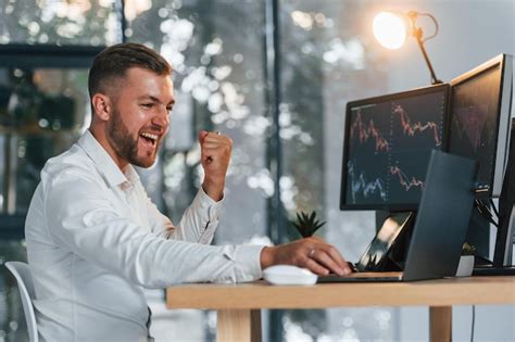 Fotos De Trading Trader 63 000 Fotos De Stock Gratuitas De Gran Calidad