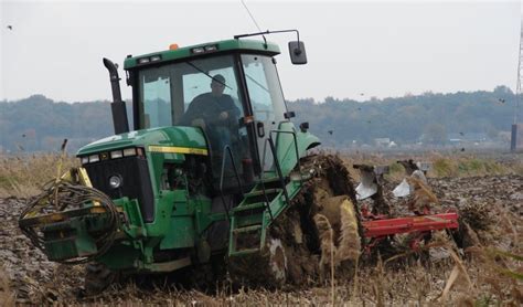 John Deere 8200 T Specs and data - United Kingdom