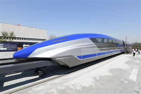 遇和不遇 高速磁懸浮列車