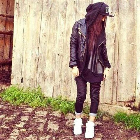 عکس پروفایل دخترونه اسپرت نوشته