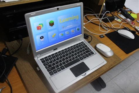 Crowpi2 Raspberry Pi 4 Education Laptop Review Cnx Software