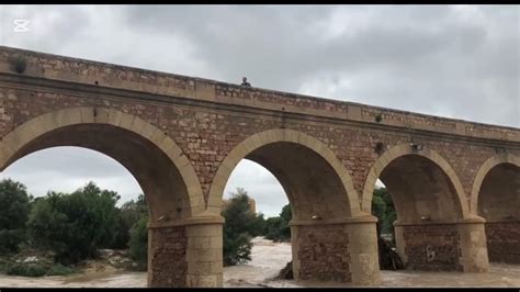 Начинается река с голубого ручейка Youtube