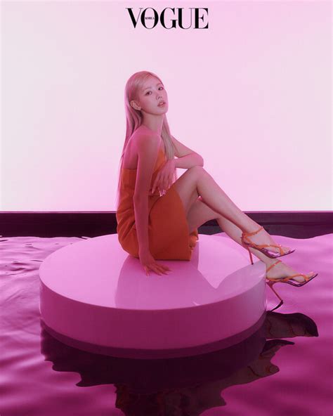 여자 아이들 미연 관능미 넘치는 룩 화보