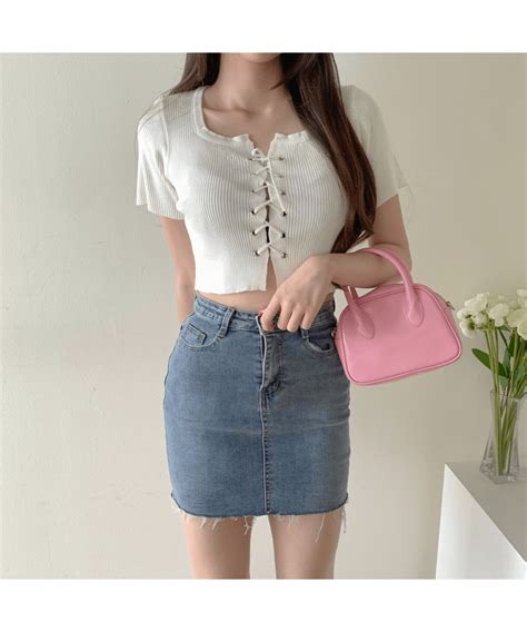 데이트룩여름필수템 3컬러 섹시 글램 캐주얼 스트링 리본 크롭 반팔티 데이트룩