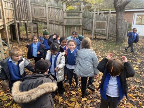Reception Daffodil Class Leaf Party Sebright Primary School