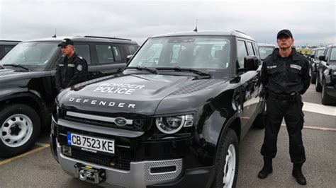 ПРИДОБИВКИ 40 нови джипа за “Гранична полиция“ СНИМКИ Информационна агенция ПИК