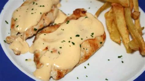 Poulet Avec Sauce Au Fromage Super Bon