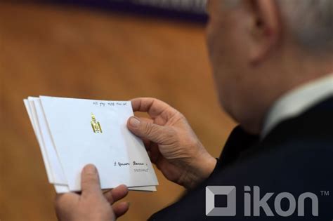 ФОТО Монголын Эзэнт гүрний түүхэнд холбогдох 19 орны 23 хэл дээрх 1 000 ном шастирын дээжийг