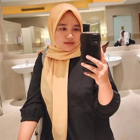 Diianaaa🌼 (@din_dianaa) • Threads, Say more