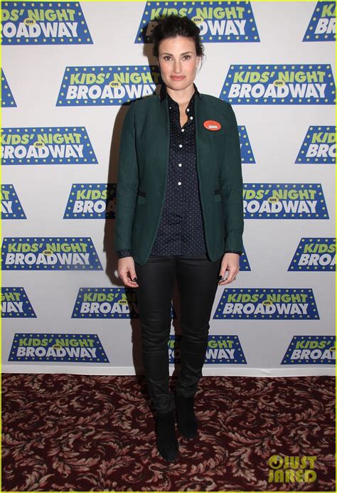 Frozen S Idina Menzel Sings Tomorrow At Broadway Event Photo Idina Menzel Photos