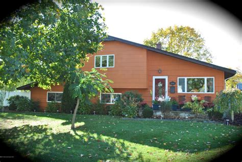 8 Overhill Rd Matawan NJ 07747 See Est Value Schools More