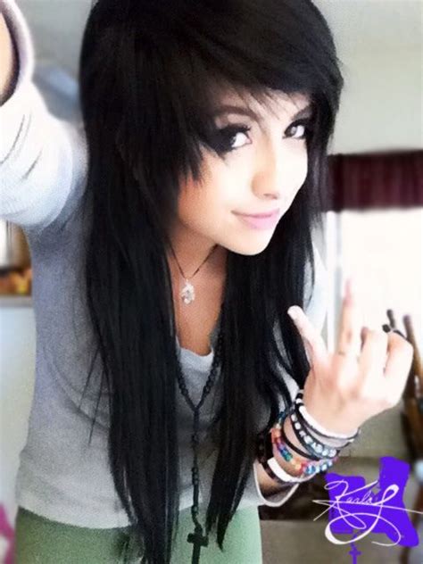 15 Unique Hairstyles For Girls Emos