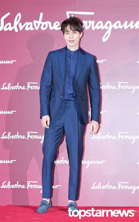 [hd포토] 이동욱 ‘이런 포즈마저도 멋져 최규석 기자 톱스타뉴스