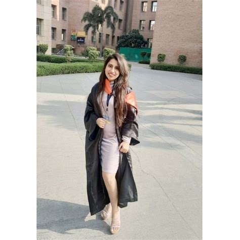 Mba Amityuniversity Convocation2021 Radhika Goyal