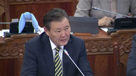 Д Тэрбишдагва Төр нийгмийн зүтгэлтэн уяачдаа чуулгандаа сууцгаа Youtube
