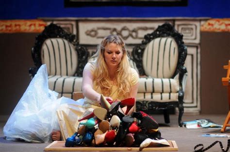 Fat Men In Skirts Arts The Harvard Crimson