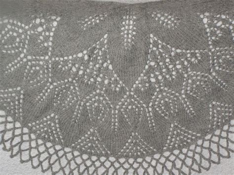 Шаль Листья