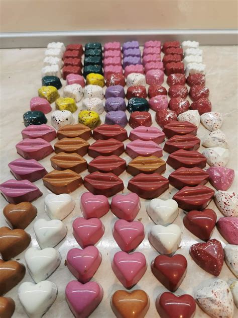 Нашите цветни Шоколадови подаръци за любимия човек