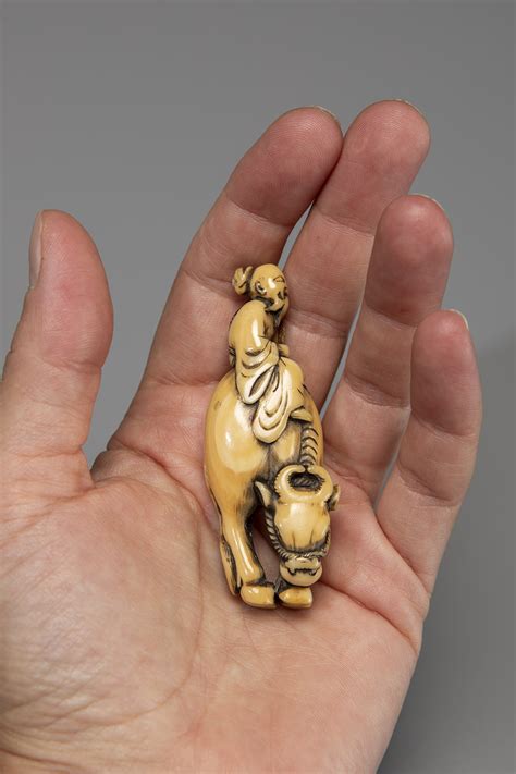 Netsuke Avorio Roshi Bufalo Mastromauro