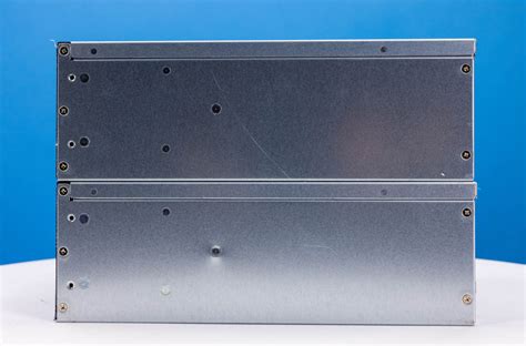 Broadcom Tri Mode 8x 2 5in Box Side ServeTheHome