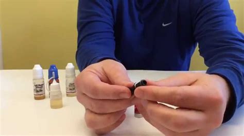 Filling A Ce4 Clearomizer Youtube