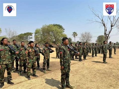 ပခုက္ကူမြို့နယ် ပြည်သူ့ကာကွယ်ရေးတပ်ဖွဲ့ တပ်ခွဲ ၃ သင်တန်းဆင်းပွဲအခမ်းအနားကို ကျင်းပ Khit Thit Media