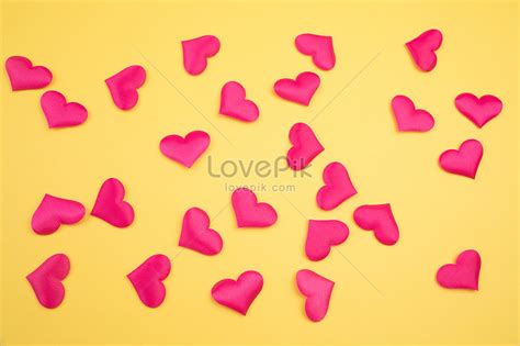 Lovepik