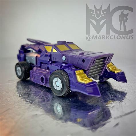 Age Of The Primes Deluxe Solus Prime Behind The Scenes Transformers News Tfw2005