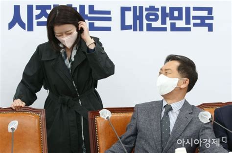 [포토] 기분 좋은 배현진 의원 아시아경제