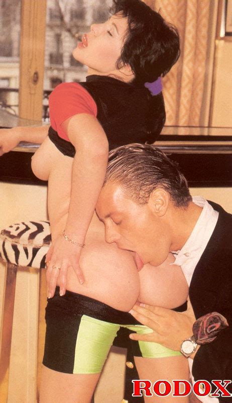 Hairy Xxx Retro Sexy Chick Gets Her Hairy Xxx Dessert Picture