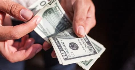 Dolar Son Dakika 29 Nisan Euro Ve Dolar Kuru Ne Kadar Kaç Tl Oldu