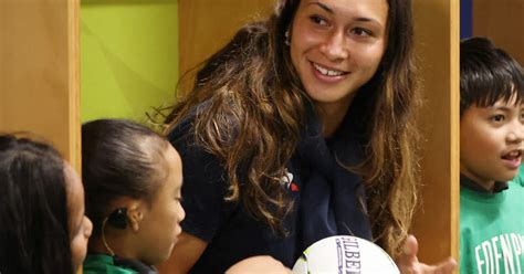 En Bref Manaé Feleu Fait Son Entrée Dans Le Tournoi Des Vi Nations