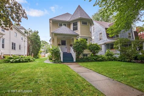3232 Lake Ave Wilmette