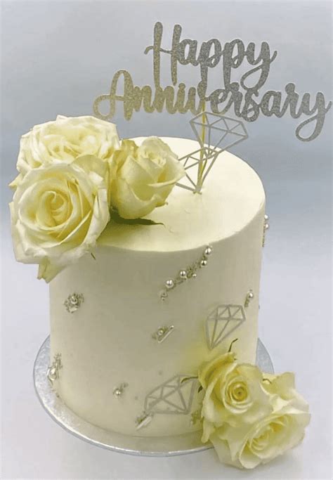 White Rose Birthday Cake Ideas Images Pictures
