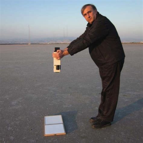 Svc Hr 1024 Spectroradiometer With A Spectralon Panel Download Scientific Diagram