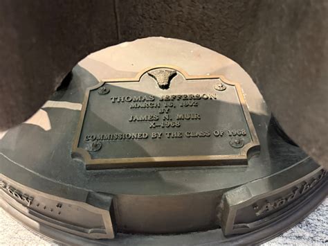 Class Plaques And Monuments