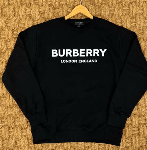 버버리 맨투맨 세컨웨어 헬로마켓