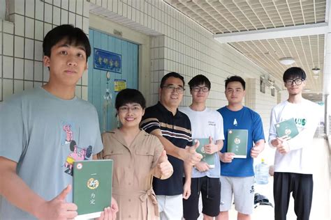 学风建设土木工程学院第三届“考研宿舍”挂牌活动顺利举行 土木工程学院