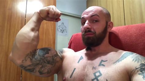 Muscle Beast Video Thisvid Com