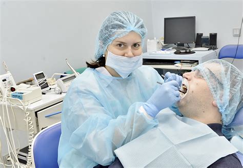 Стоматология DentaGuard - живи с красивой улыбкой!