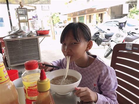 រូបភាព ប្លែកៗ លឹម សួសុភា Lim Suosophea