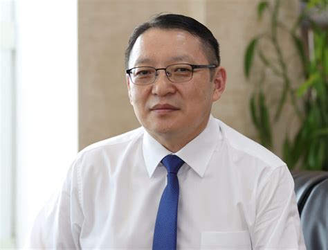 “Эрдэнэс Монгол” компанийн гүйцэтгэх захирлаар Эдийн засаг хөгжлийн яамны дэд сайд С